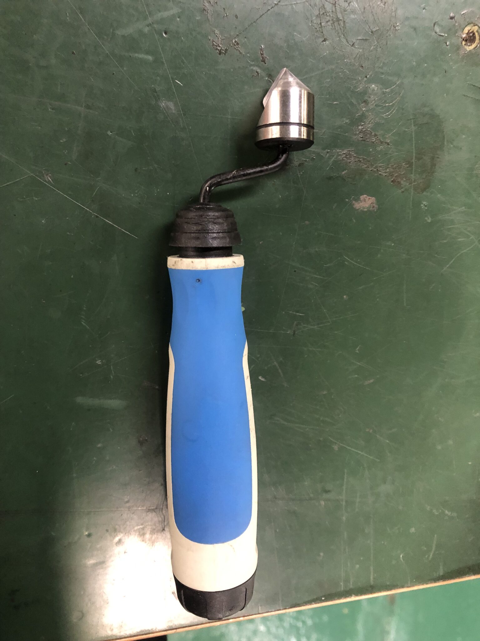 バリ取り工具やバリ取り機を紹介！マシニングでバリ取り方法は？ | 現役機械加工者の知恵袋